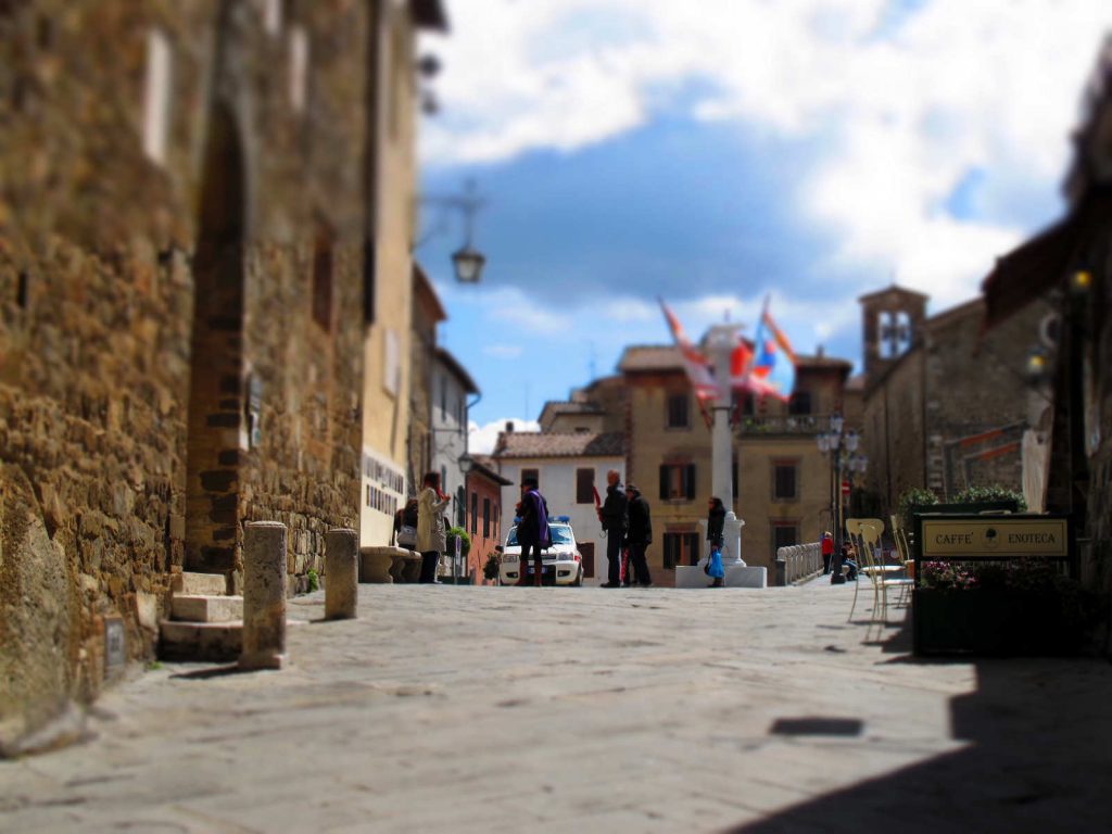 Montalcino y la Abadía de San Antimo, un precioso rincón de la Toscana